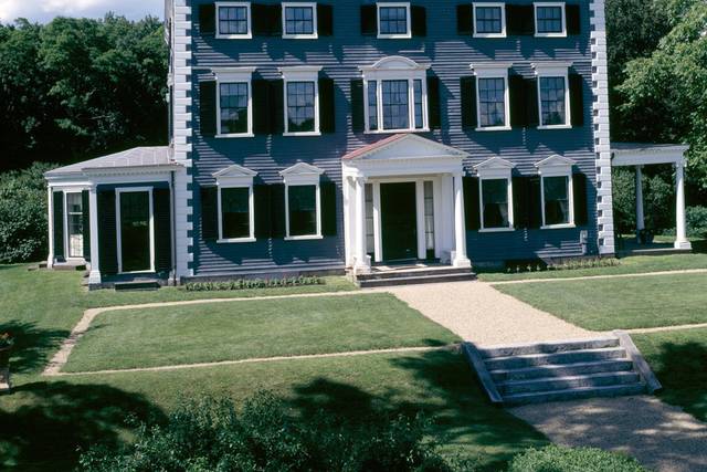 Codman Estate Carriage House and Gardens - Barn & Farm Weddings ...