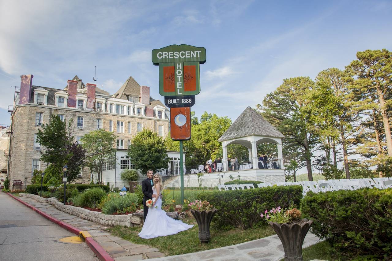 Videos from 1886 Crescent Hotel & Spa