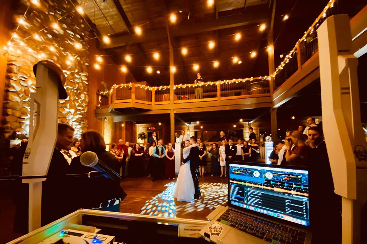 The Aviator Cleveland - Restaurant Weddings - Cleveland, OH - WeddingWire