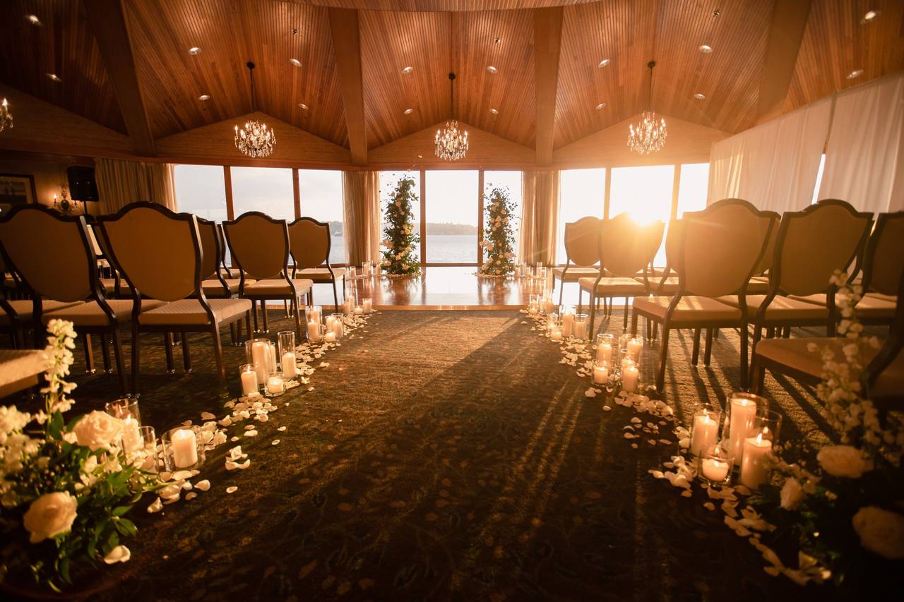 The Edgewater Hotel - Reviews, Photos & Deals 2026 - Seattle, WA ...