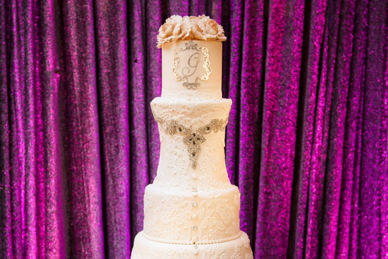 Las Vegas Custom Cakes - Wedding Cake - Las Vegas, NV - WeddingWire