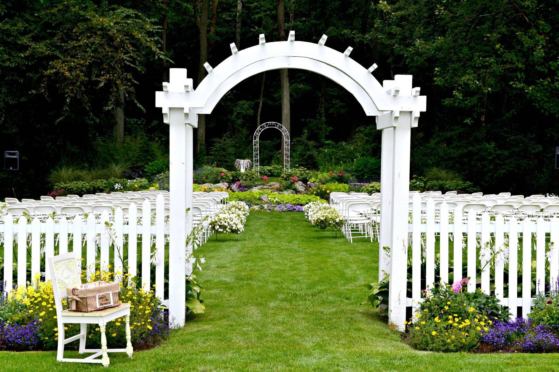 Res-Les Farms - Venue - East Leroy, MI - WeddingWire