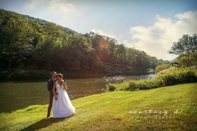 West Branch Angler Resort - Reviews, Photos & Deals 2026 - Hancock, NY ...