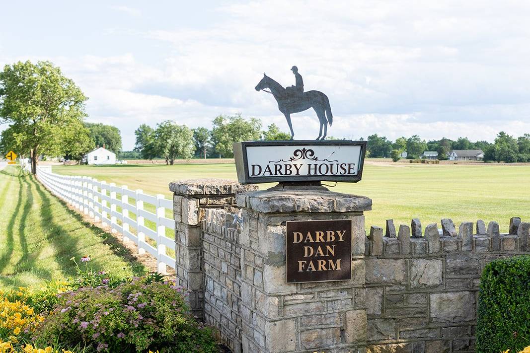 Darby House - Reviews, Photos & Deals 2026 - Galloway, OH - WeddingWire