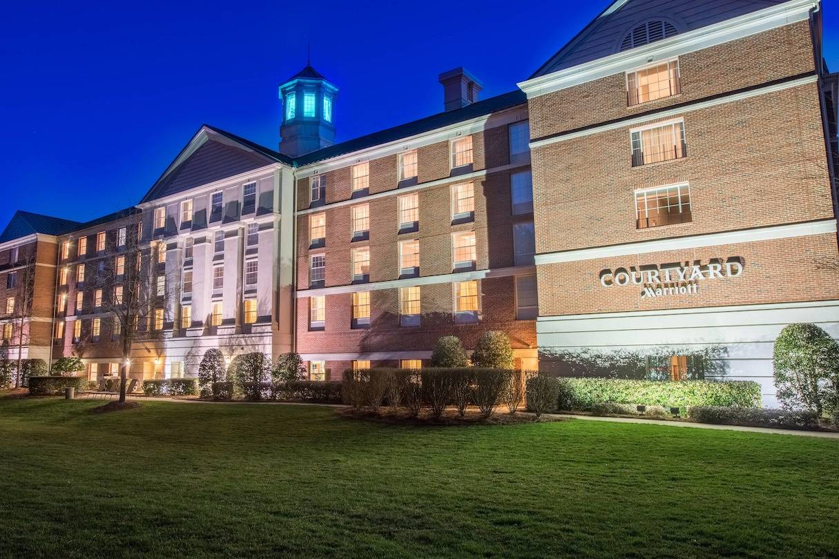 Courtyard by Marriott Chapel Hill - Hotel Weddings - Chapel Hill, NC ...