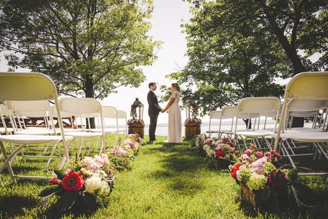 Waterfront Wedding Venues - WeddingWire