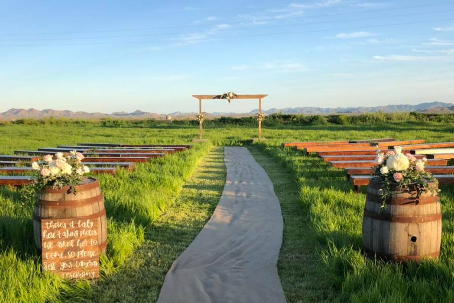Rustique Acres - Reviews, Photos & Deals 2026 - Buckeye, AZ - WeddingWire