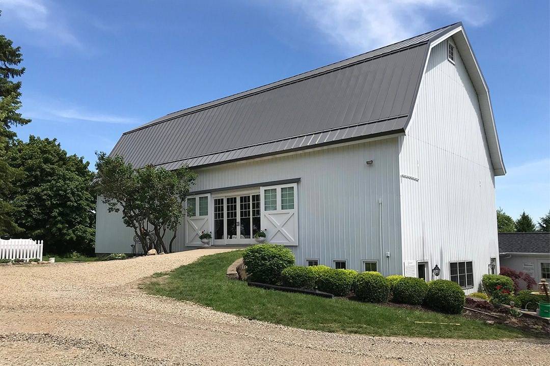 The 10 Best Barn & Farm Wedding Venues in Michigan - WeddingWire