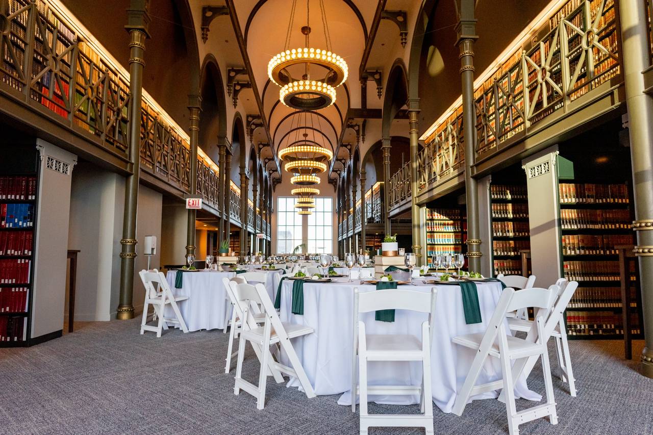 The Library at 190 South LaSalle - Reviews, Photos & Deals 2026 ...