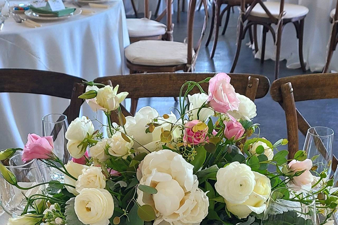 Petal Town Flowers - Wedding Florists - Petaluma, CA - WeddingWire