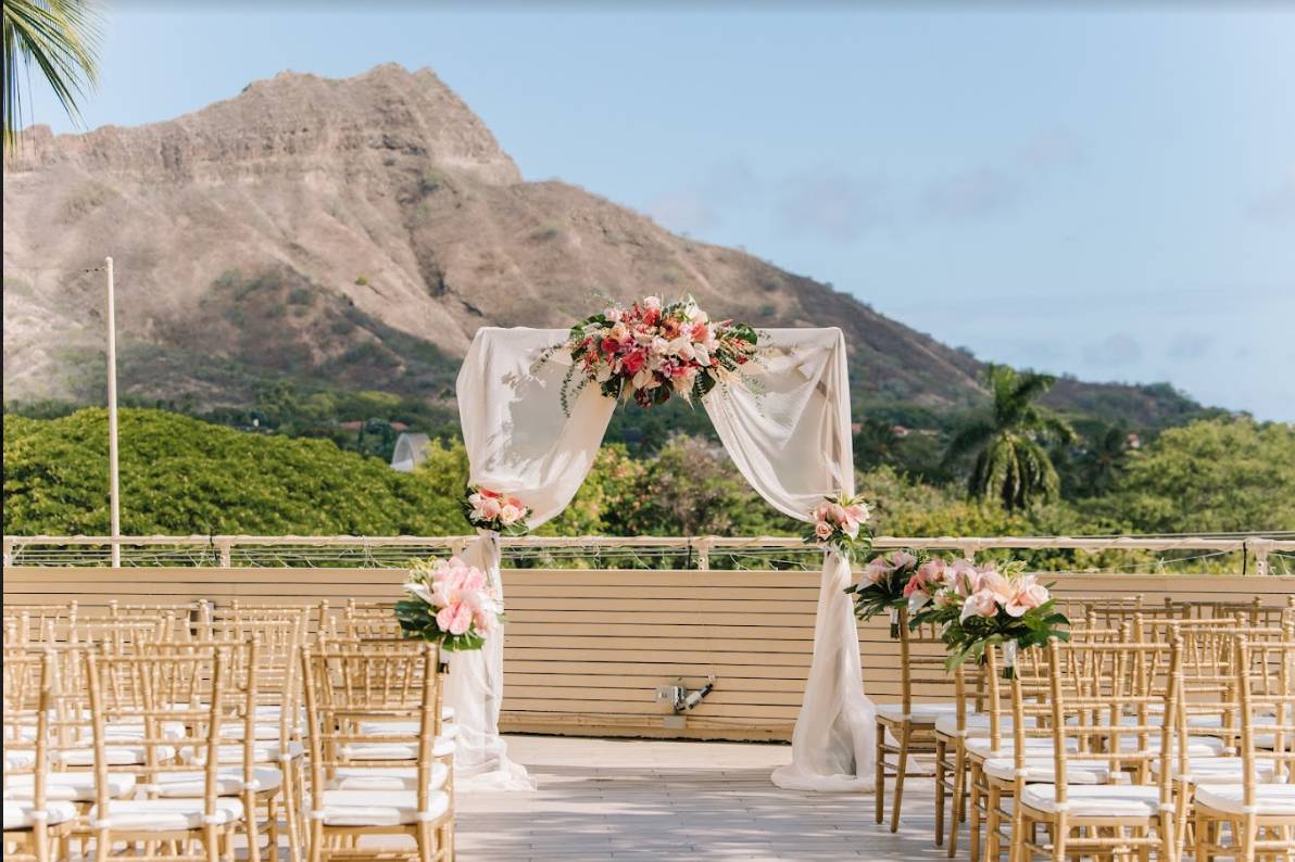 The Leahi Room & Lanai by Deck - Reviews, Photos & Deals 2026 ...