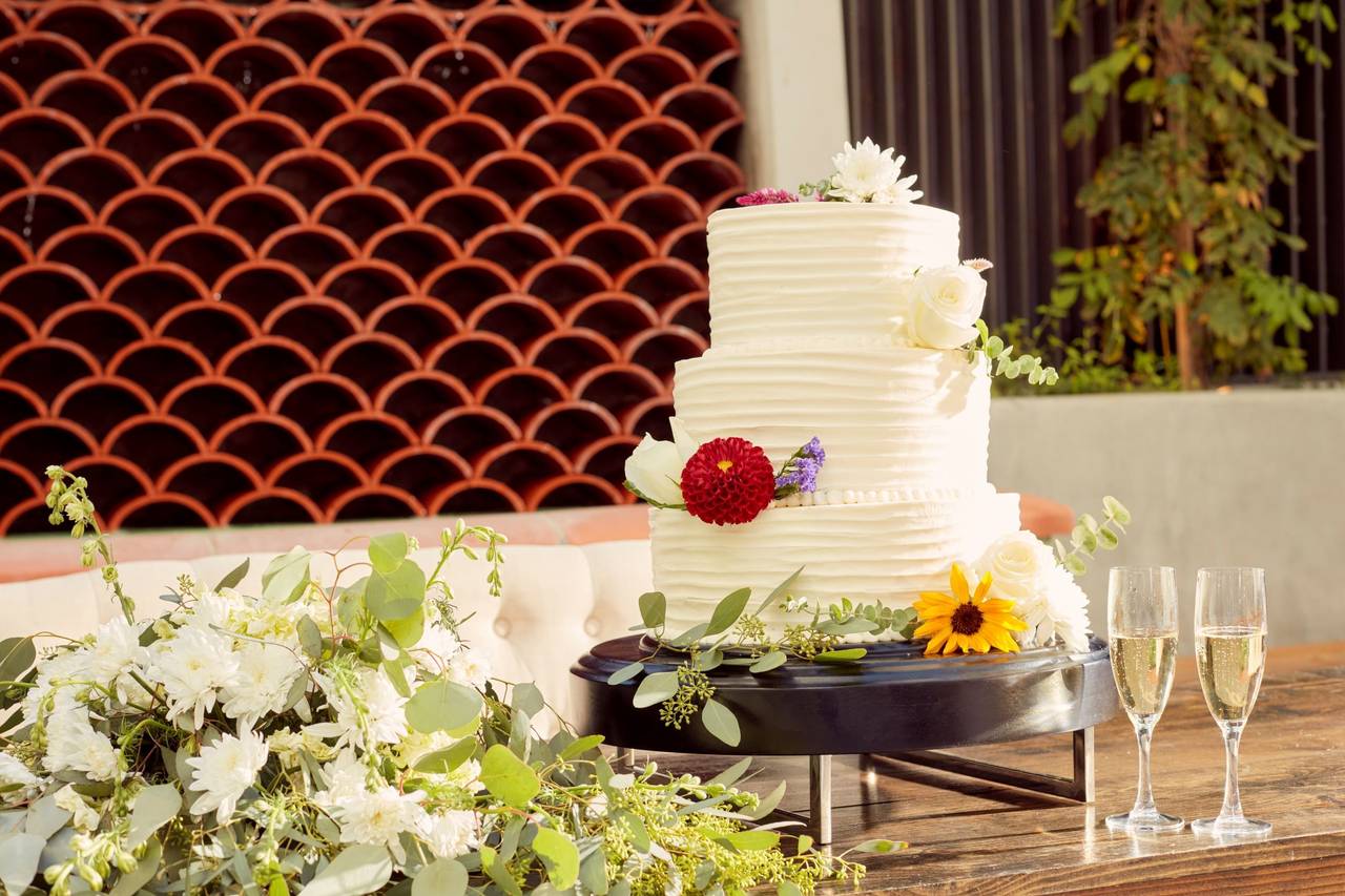 El Capitan Hotel - Reviews, Photos & Deals 2026 - Merced, CA - WeddingWire