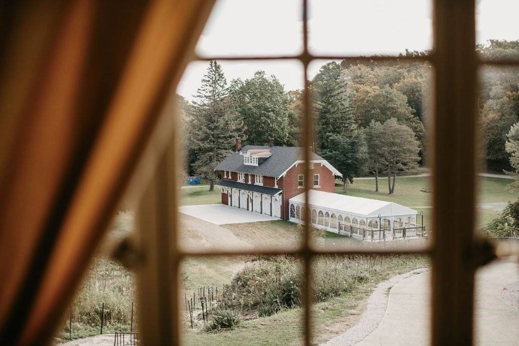 The Felt Mansion - Reviews, Photos & Deals 2026 - Holland, MI - WeddingWire