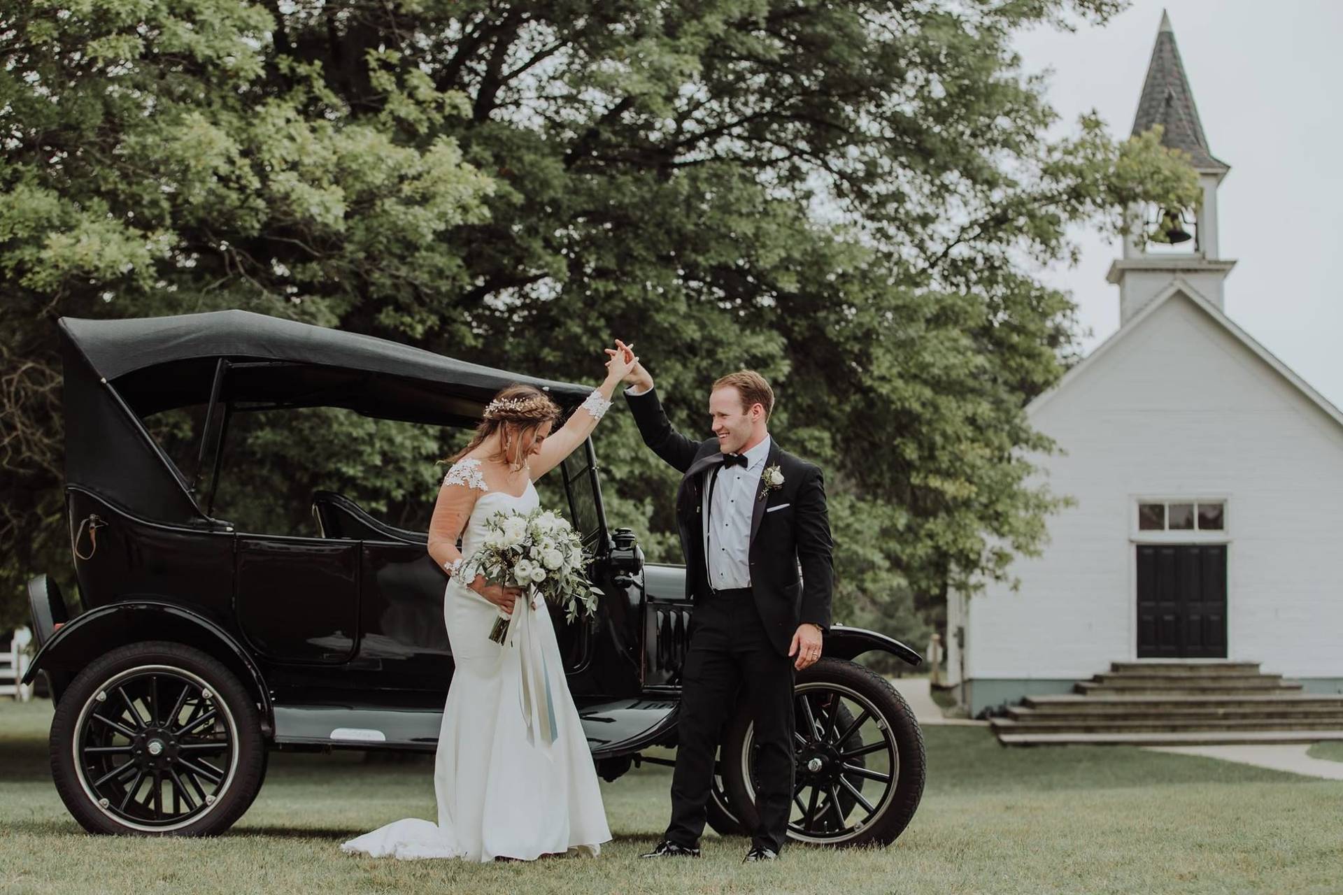 The Felt Mansion - Reviews, Photos & Deals 2026 - Holland, MI - WeddingWire