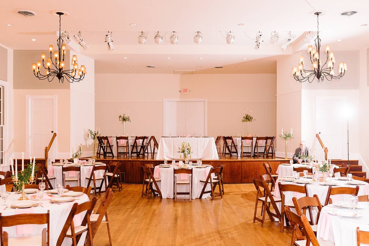 Buchanan Hall - Banquet Halls - Upperville, VA - WeddingWire