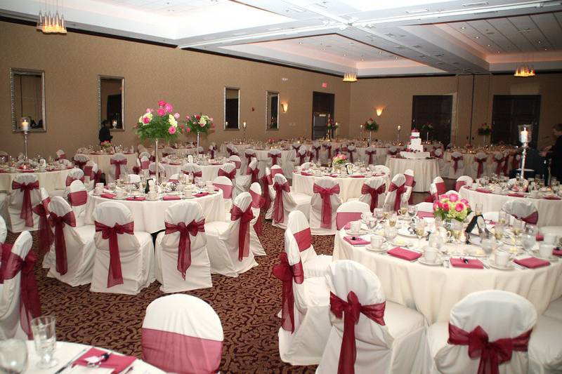 The Bertram Inn - Reviews, Photos & Deals 2026 - Aurora, OH - WeddingWire