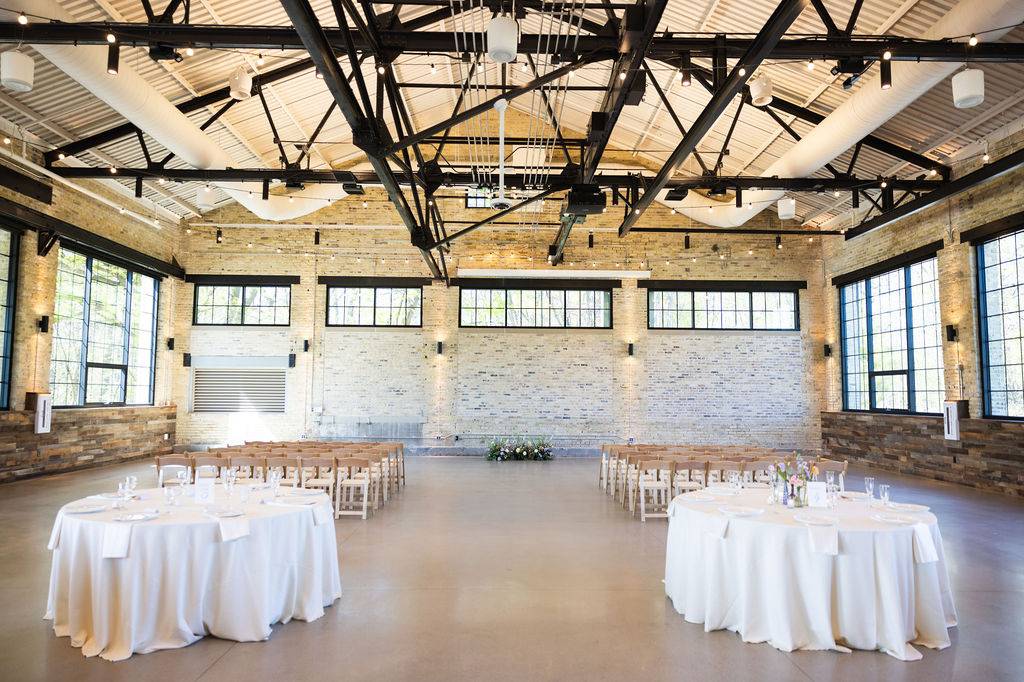 Prairie Springs on Park - Reviews, Photos & Deals 2026 - Milwaukee, WI ...
