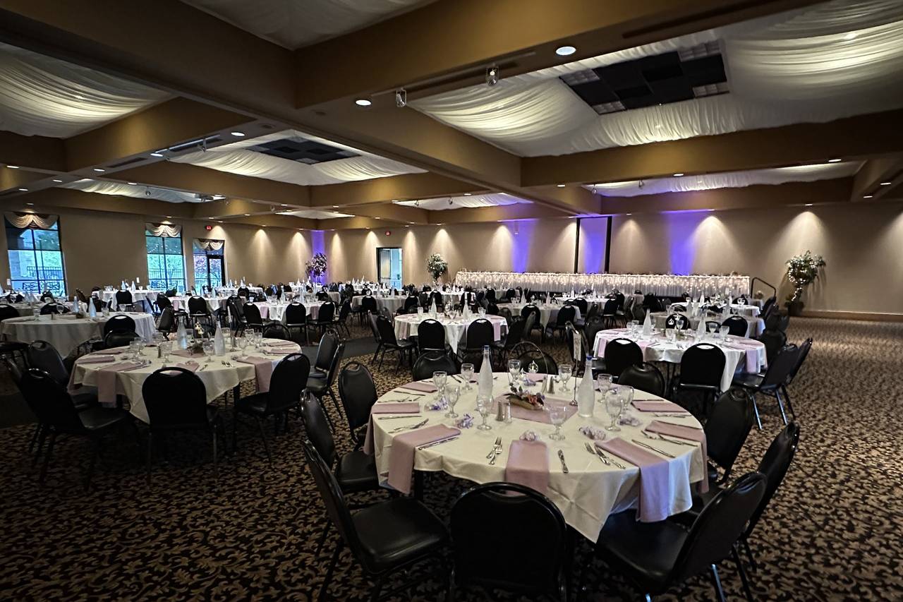 Stratigos Banquet Centre - Reviews, Photos & Deals 2026 - Irwin, PA ...