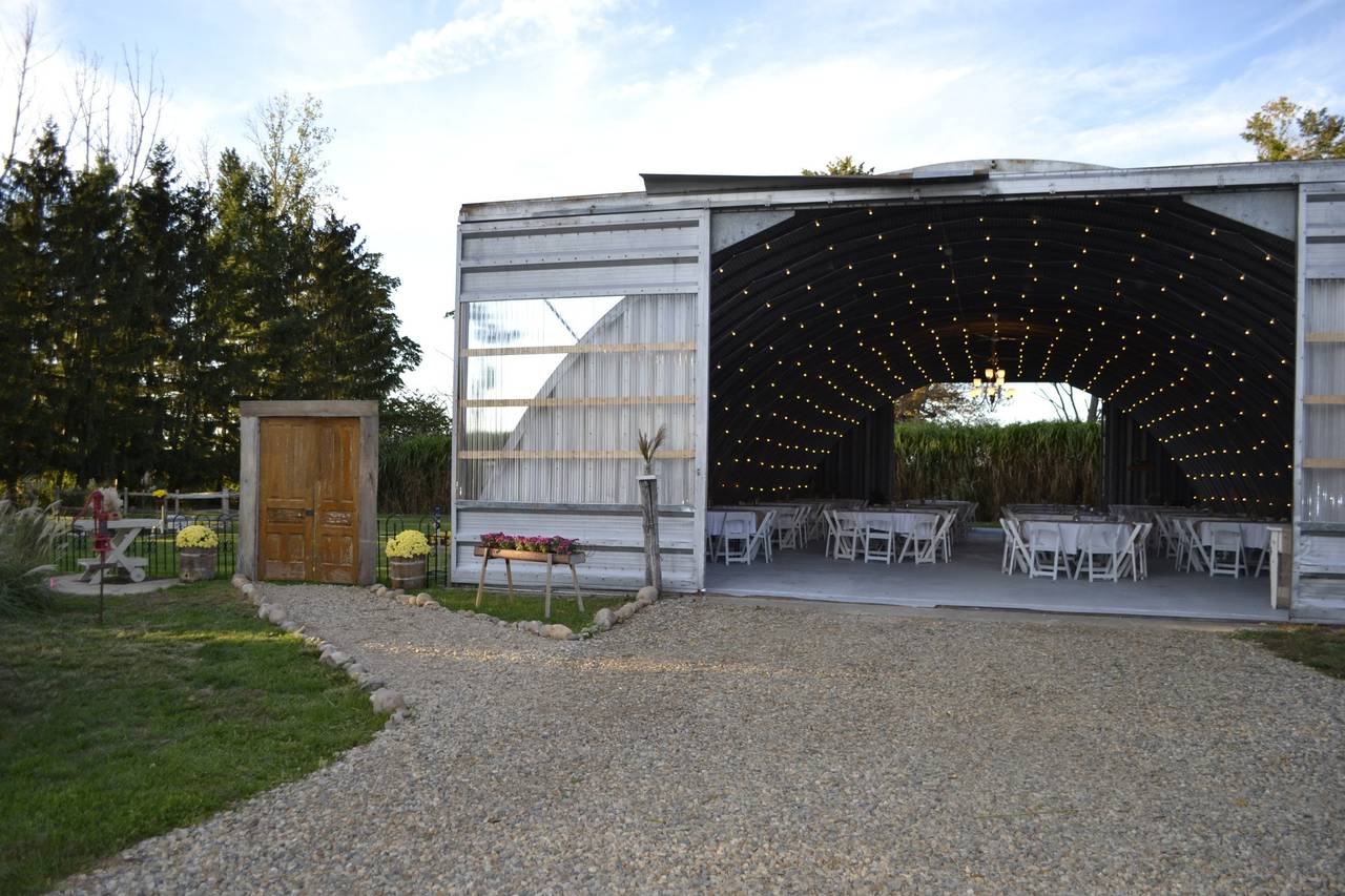 Res-Les Farms - Venue - East Leroy, MI - WeddingWire