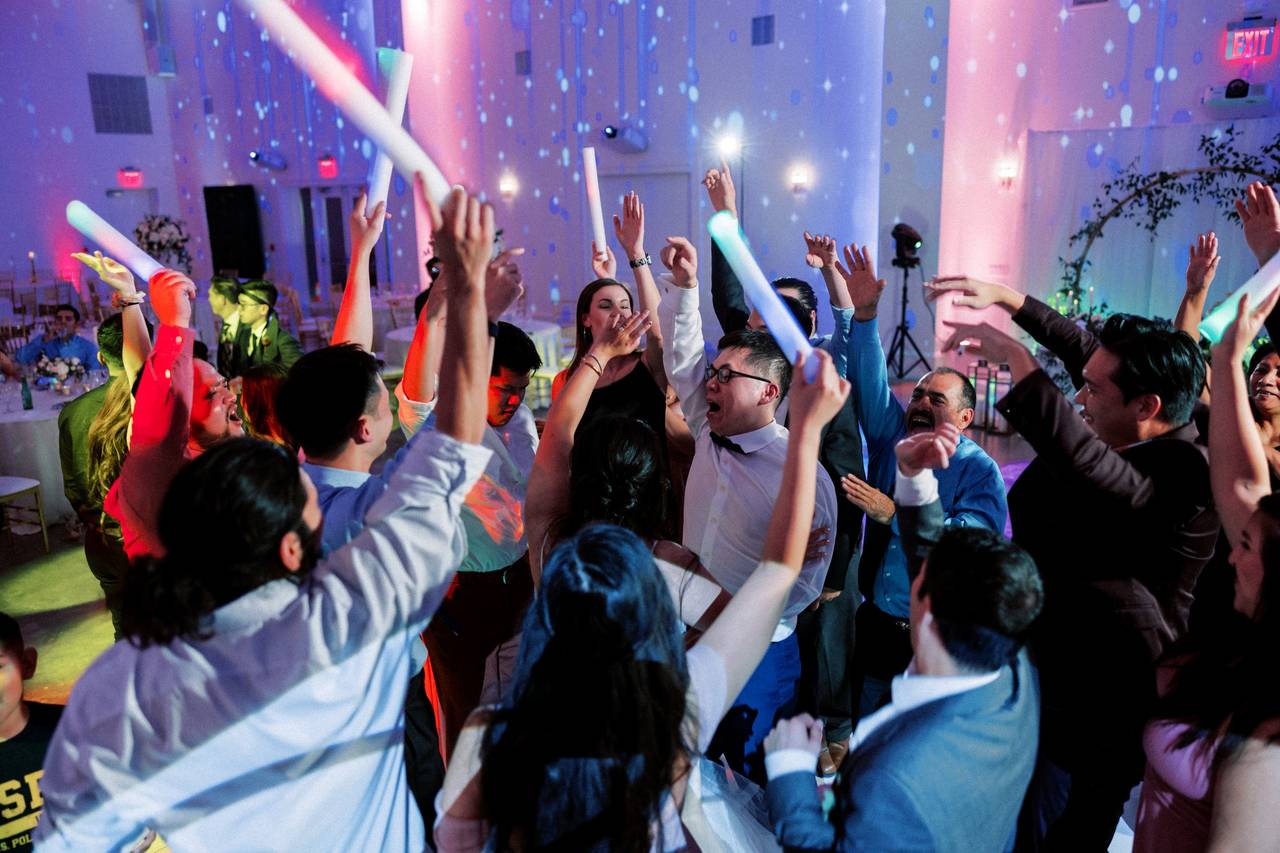 Dallas Oasis - Reviews, Photos & Deals 2026 - Red Oak, TX - WeddingWire