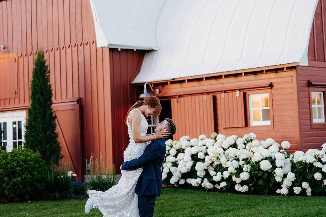 Redeemed Farm - Reviews, Photos & Deals 2026 - Scandia, MN - WeddingWire