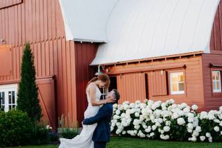 Redeemed Farm - Reviews, Photos & Deals 2026 - Scandia, MN - WeddingWire