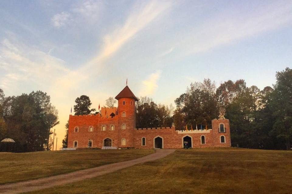 Pierce Castle - Reviews, Photos & Deals 2026 - Decatur, MS - WeddingWire