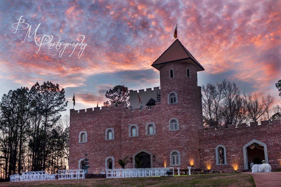 Pierce Castle - Reviews, Photos & Deals 2026 - Decatur, MS - WeddingWire