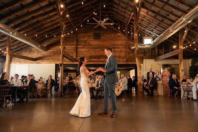Johnson's Locust Hall Farm - Barn & Farm Weddings - Jobstown, NJ ...