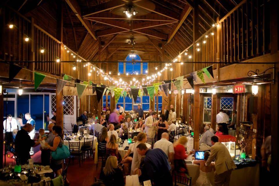 Valcour Inn and Boathouse - Reviews, Photos & Deals 2026 - Peru, NY ...