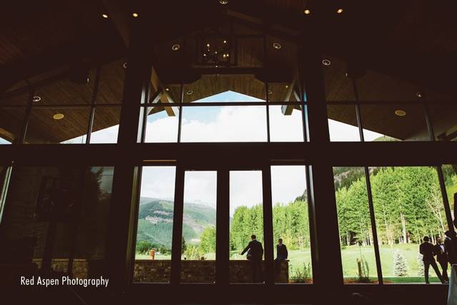 Vail Golf & Nordic Clubhouse - Country Club Weddings - Vail, CO ...