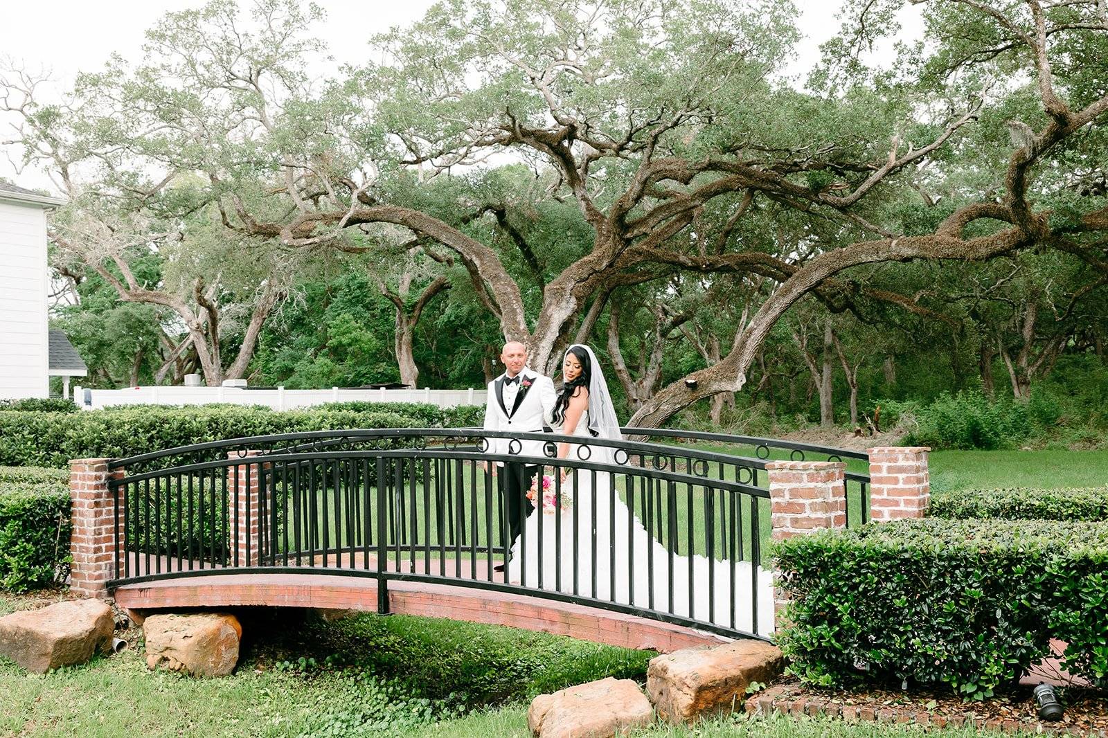 The Springs in Angleton - Mansion Weddings - Angleton, TX - WeddingWire
