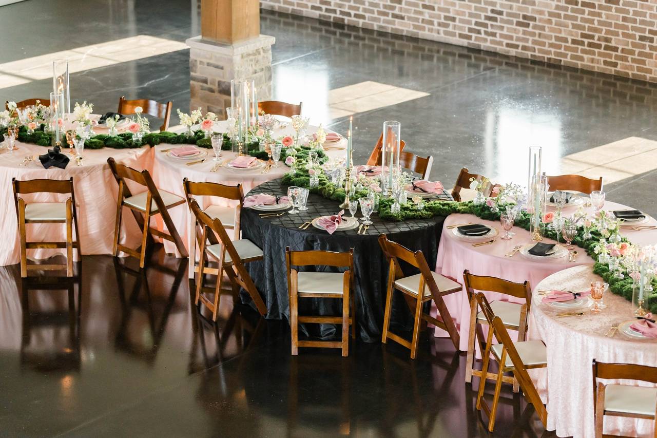 AAA Farms - Barn & Farm Weddings - Lavinia, TN - WeddingWire