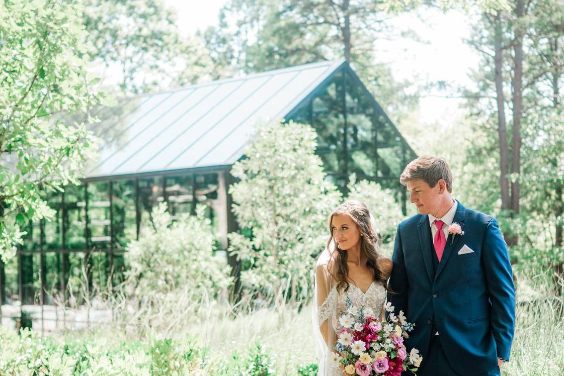 Nichols Heir - Reviews, Photos & Deals 2026 - Sevierville, TN - WeddingWire