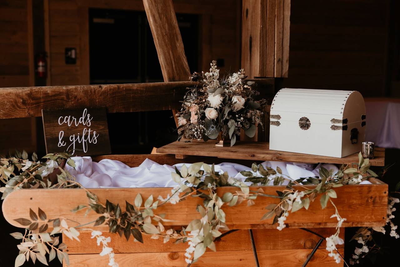 Forever Farm - Banquet Hall Wedding Venues - Franklin, PA - WeddingWire