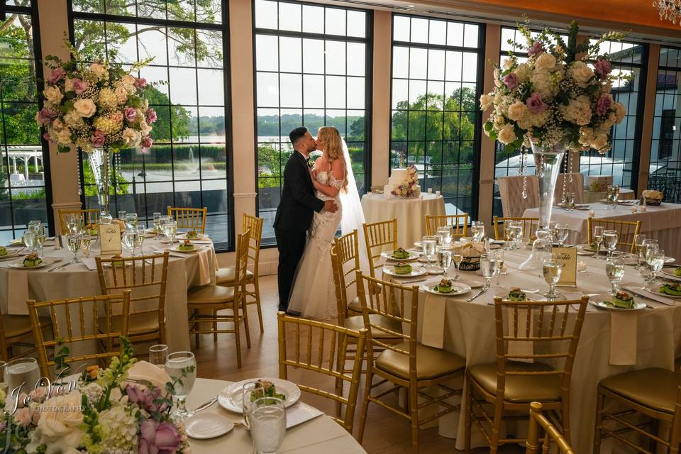 Swan club on the harbor wedding cost 60 photos - Astyledwedding.com