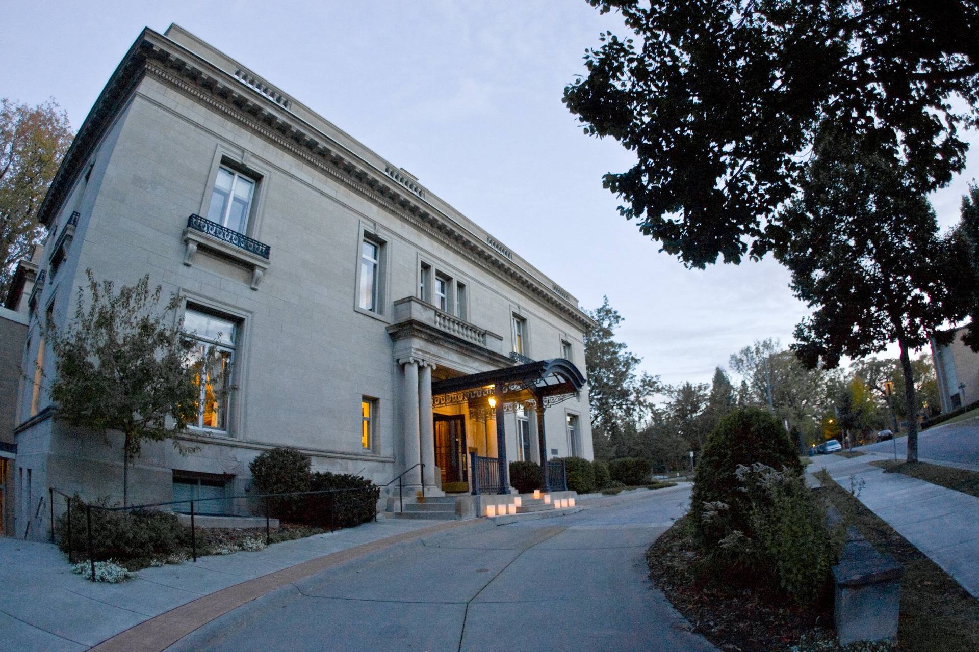 Gale Mansion - Reviews, Photos & Deals 2026 - Minneapolis, MN - WeddingWire