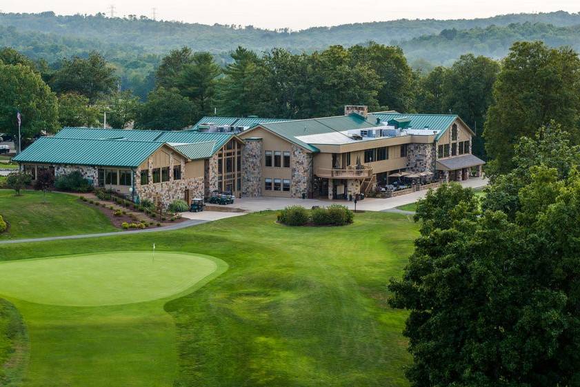 Seven Oaks Country Club - Reviews, Photos & Deals 2026 - Beaver, PA ...