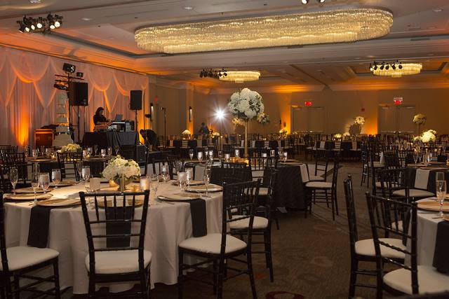 The Baronette Renaissance Detroit-Novi Hotel - Reviews, Photos & Deals ...