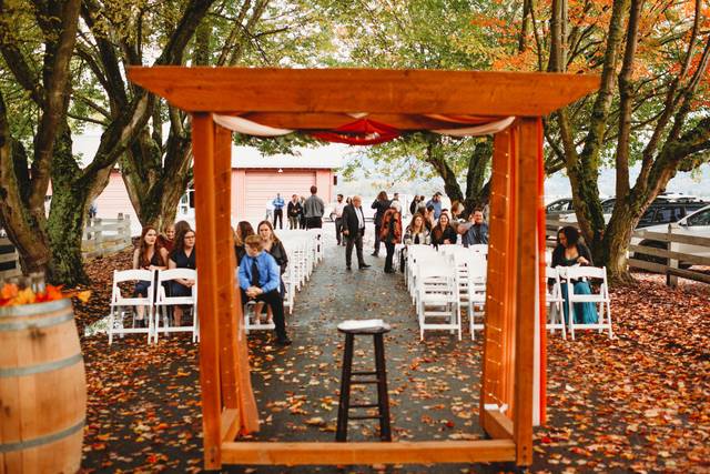 Maplehurst Farm - Reviews, Photos & Deals 2026 - Mount Vernon, WA ...