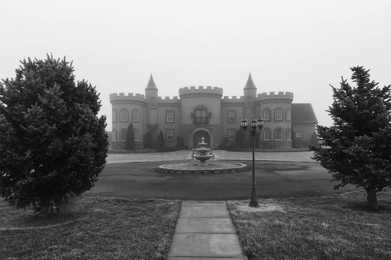 The Castle Gardens - Reviews, Photos & Deals 2026 - Kuna, ID - WeddingWire