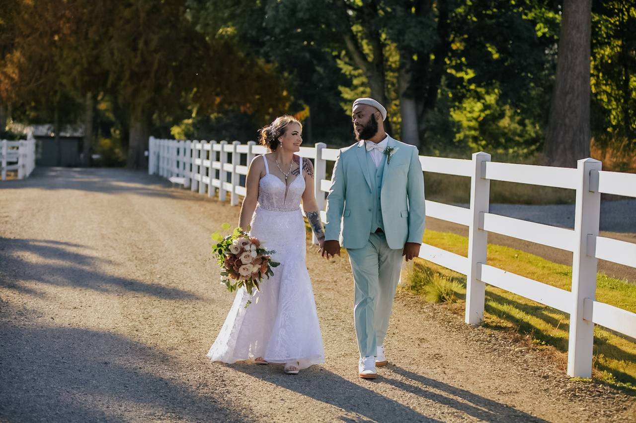 The Fraser Farm - Reviews, Photos & Deals 2026 - Buckley, WA - WeddingWire