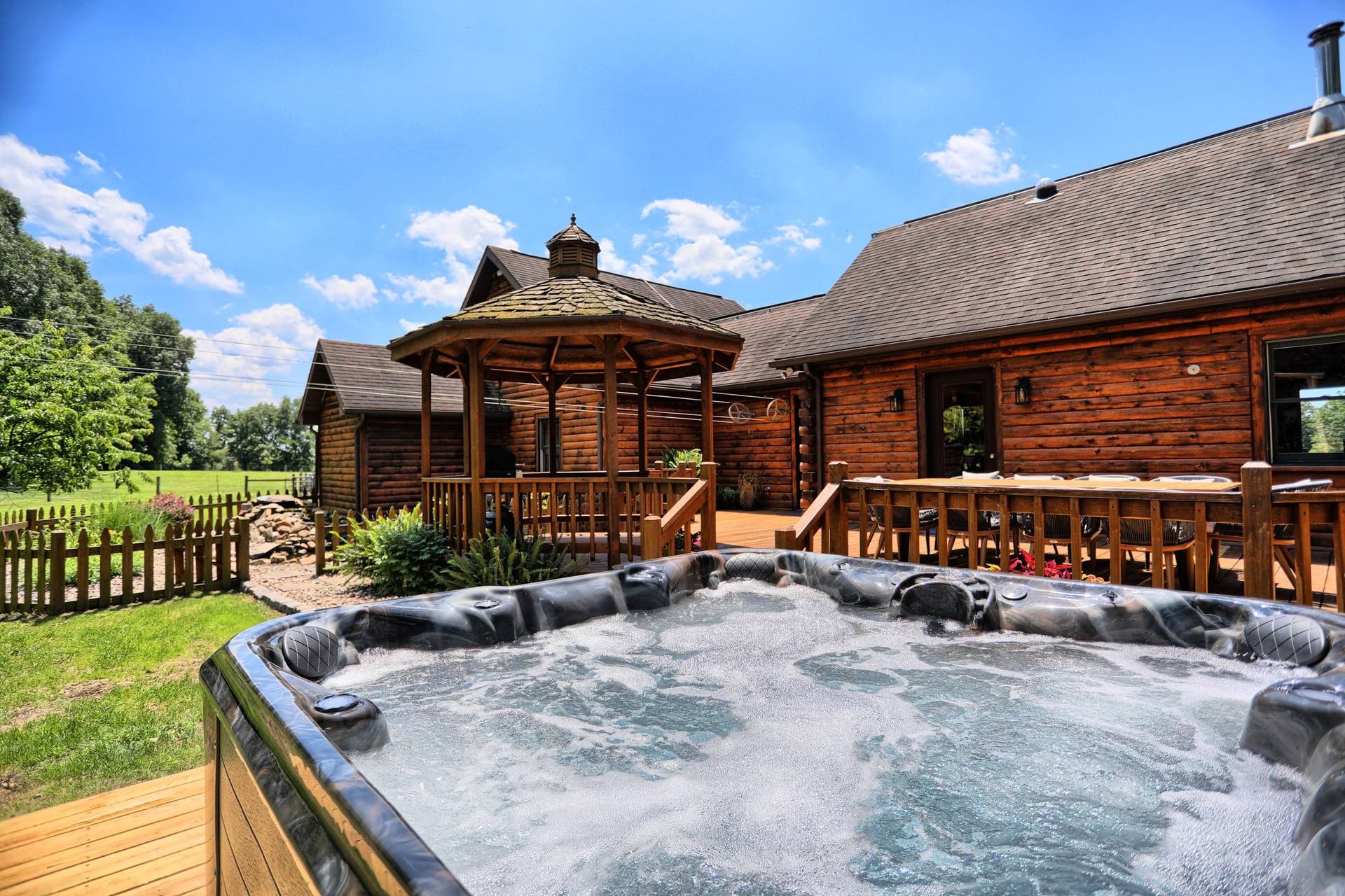 Ridgetop Cabin - Reviews, Photos & Deals 2026 - Elliottsburg, PA ...