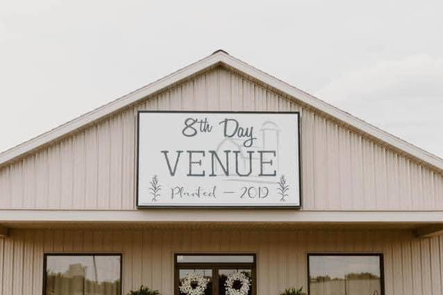 8th Day Venue - Reviews, Photos & Deals 2026 - Vandalia, IL - WeddingWire