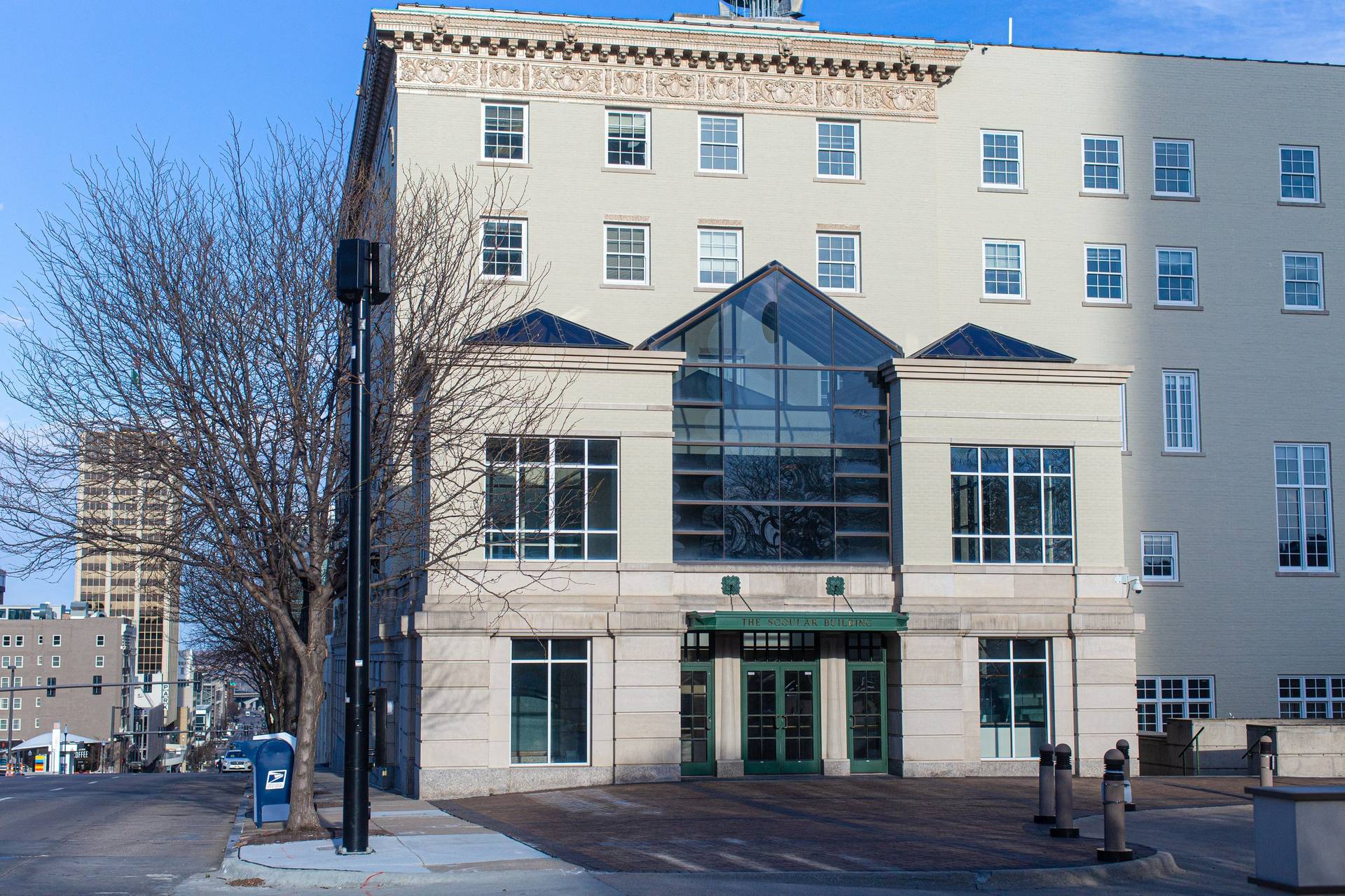 Leo Ballroom - Banquet Hall Wedding Venues - Omaha, NE - WeddingWire