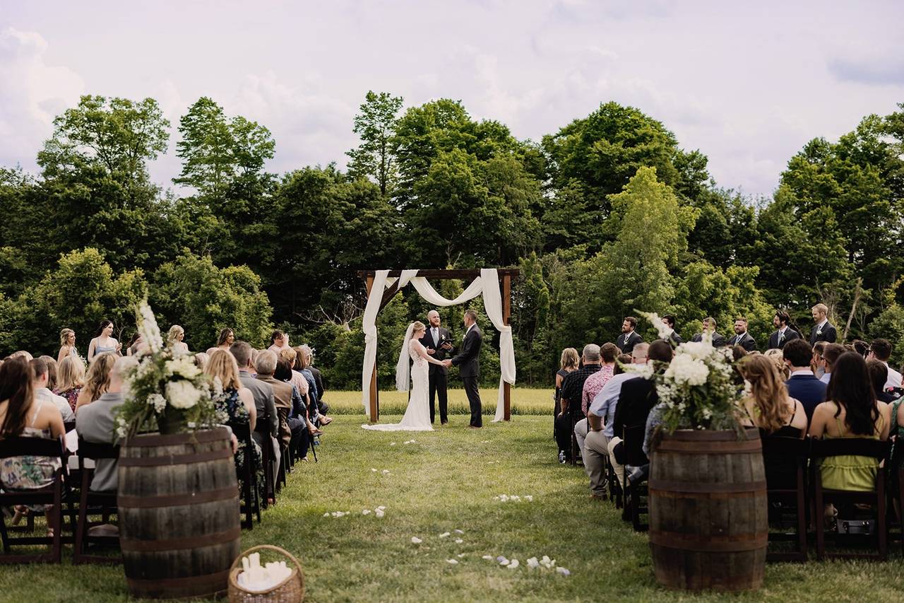 Arlington Acres - Barn & Farm Weddings - Tiffin, OH - WeddingWire