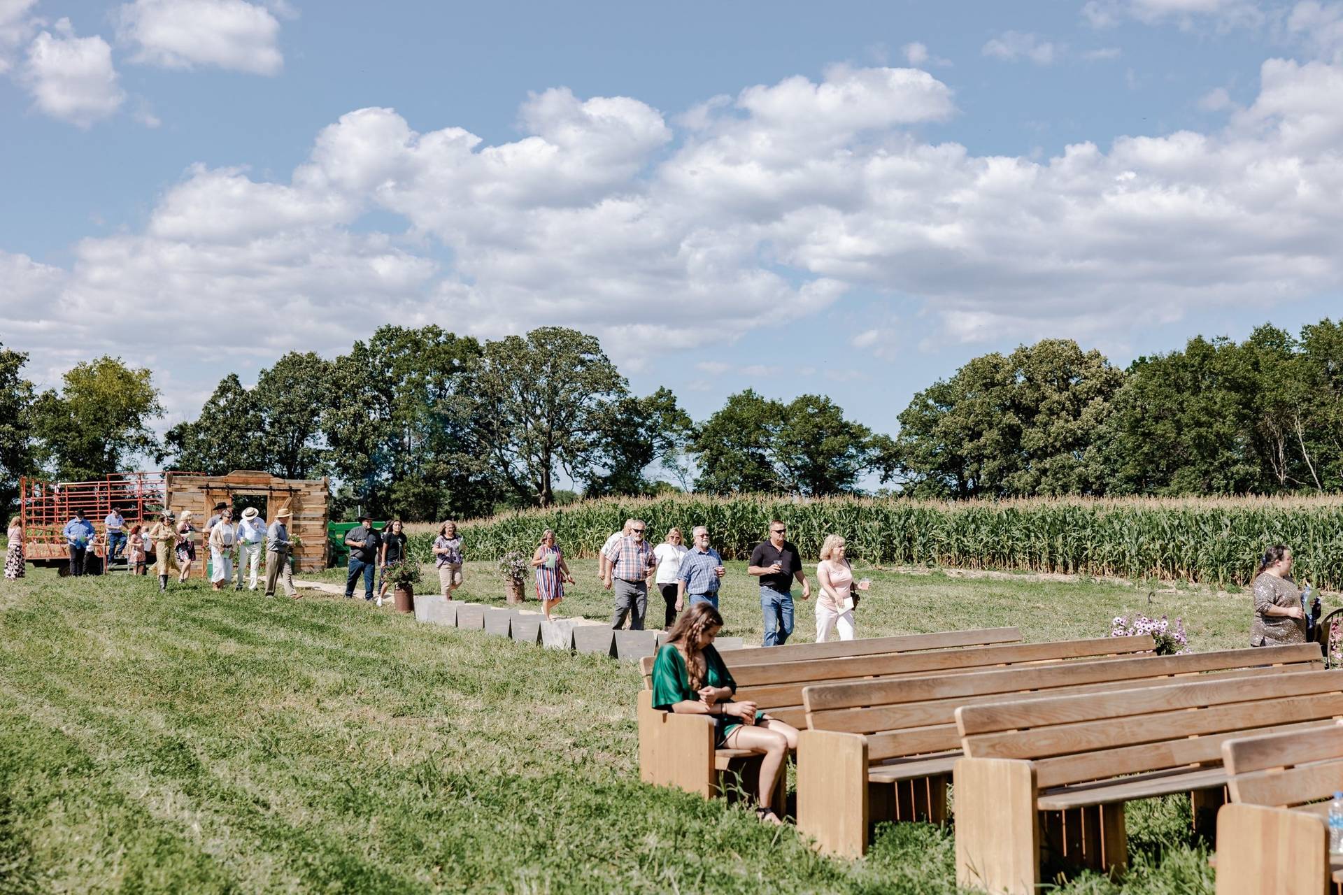 Flower Bee - Reviews, Photos & Deals 2026 - Franksville, WI - WeddingWire