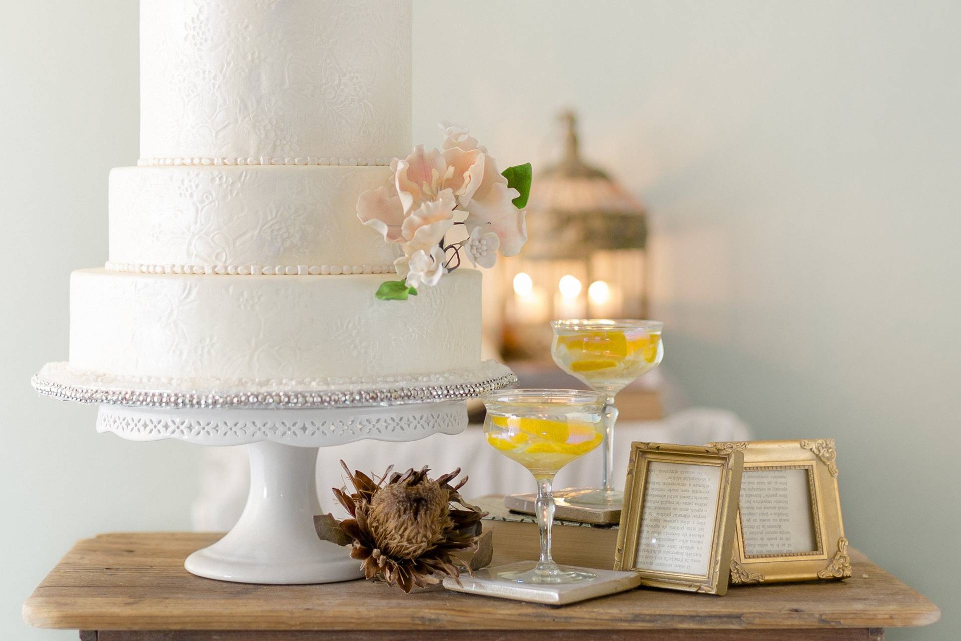 Sugar Petals Custom Cakes - Reviews, Photos & Deals 2026 - Phoenix, AZ ...