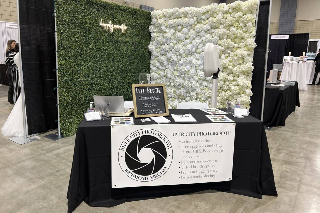 River City Photobooth - Photo Booths - Midlothian, VA - WeddingWire