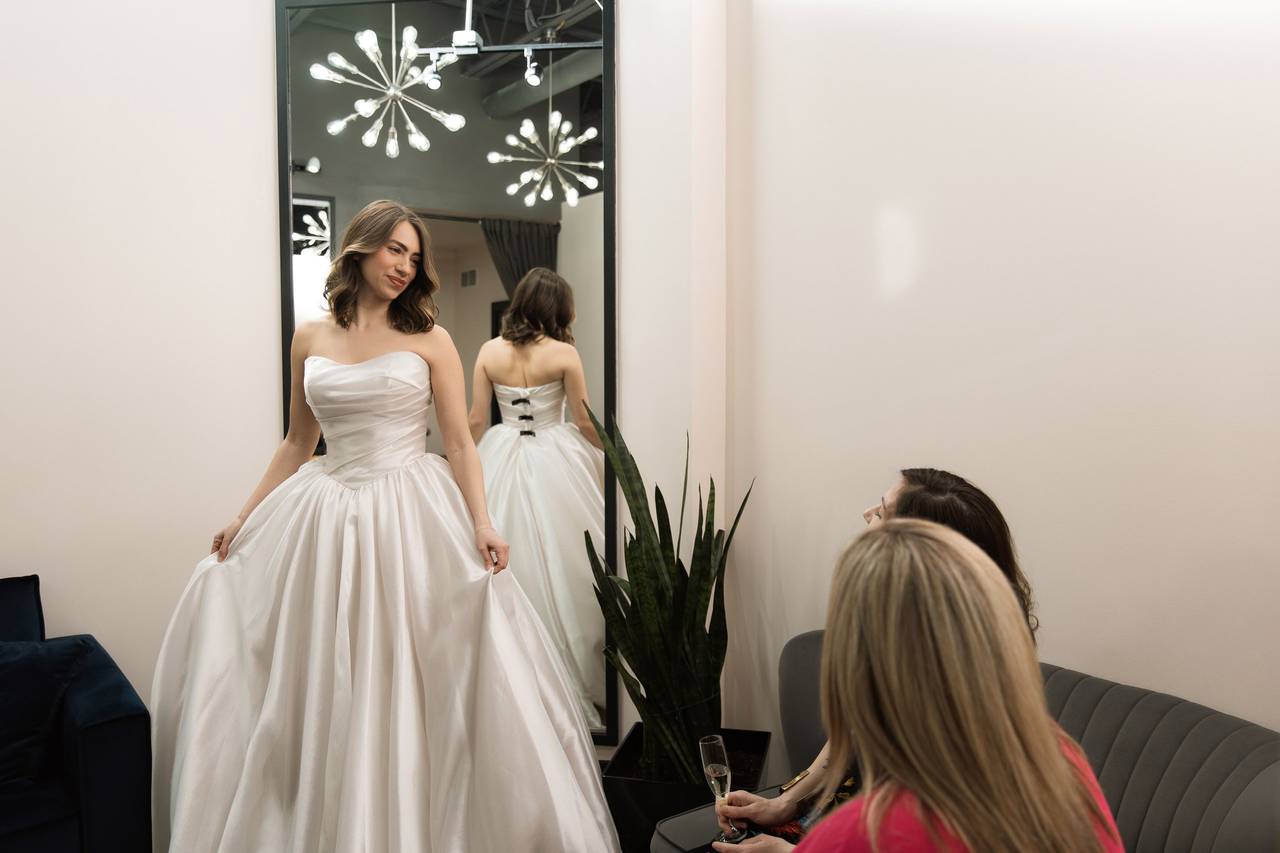 The Dress Shop Reviews - Howell, MI - 101 Reviews